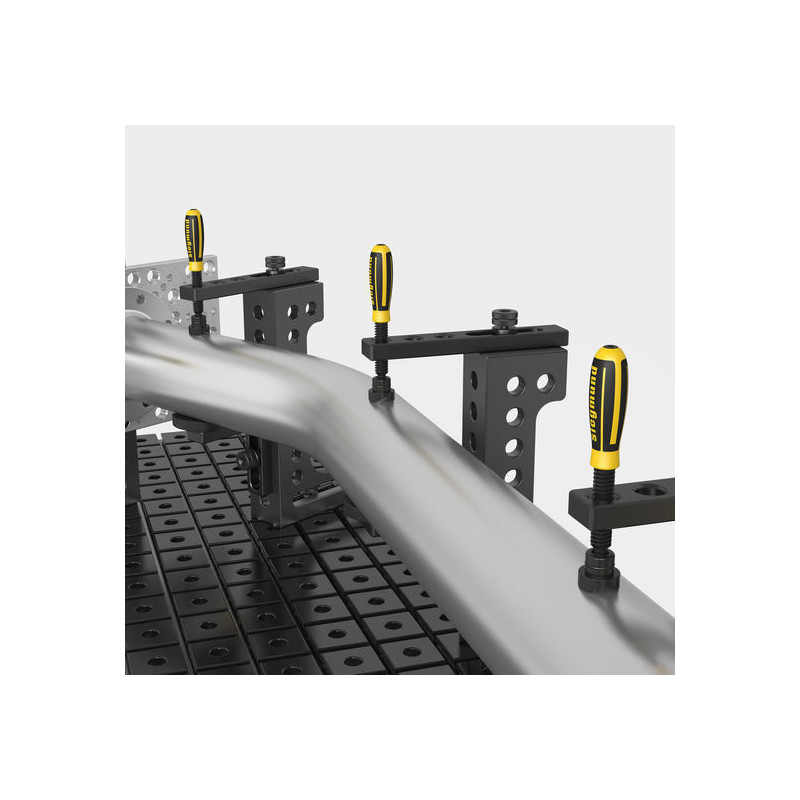 [2-280618.N] Pouzdro se závitem Tr 20×4 - nitridovaný